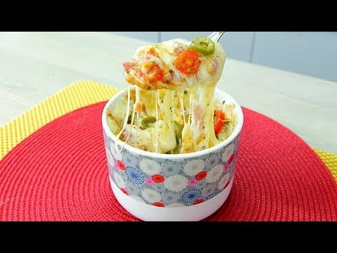 PIZZA PRONTA EM 2 MINUTOS SUPER FÁCIL - AxTudo